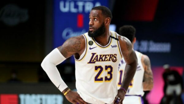 Un histórico LeBron supera los 38 mil puntos en la NBA