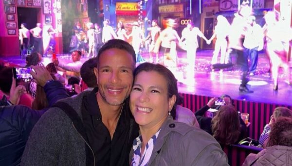 Billy Calderón rodeado de grandes actores mexicanos