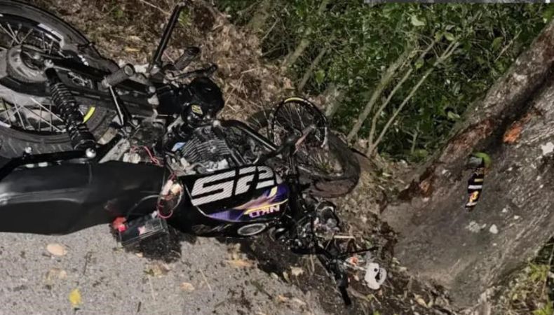 Jóvenes Motociclistas Grabaron Su Propia Muerte En Un Accidente