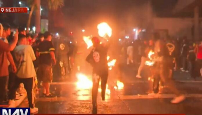 ¡102 años vistiéndose de fuego las calles de Nejapa!