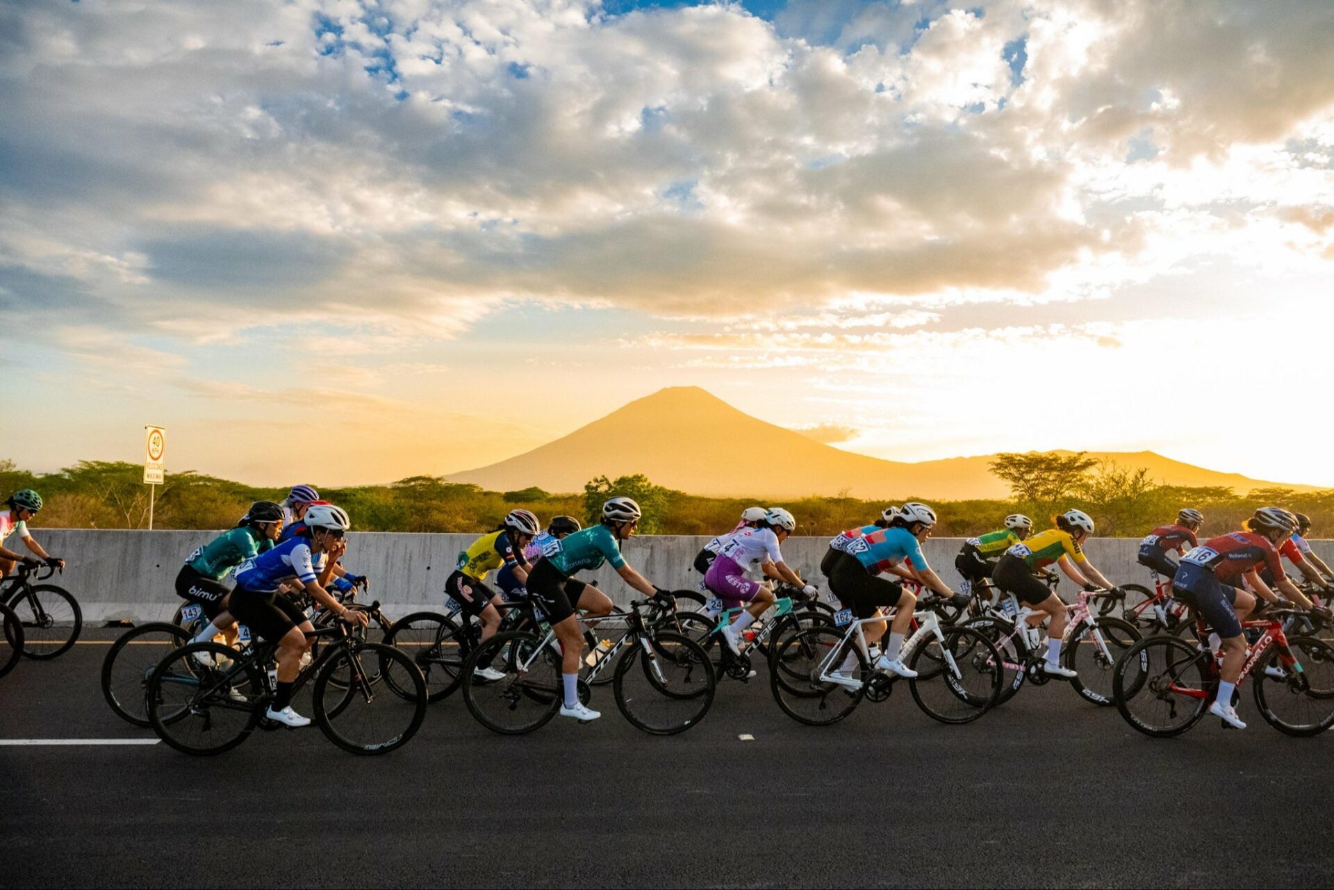 ¡Atención! Ruta de ciclismo del Grand Prix El Salvador este martes- TCS ...