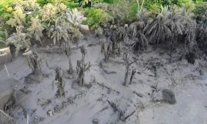 Explosión de agua caliente y vapor en zona de ausoles, Ahuachapán - TCS ...