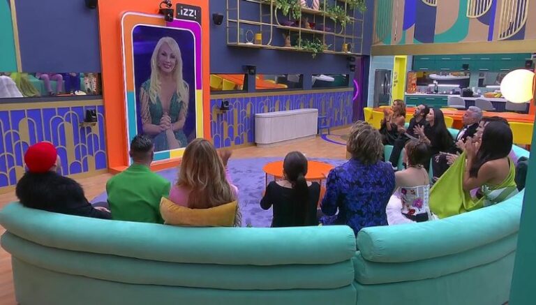 Olivia Collins se convierte en la primera eliminada de "La Casa de los Famosos"